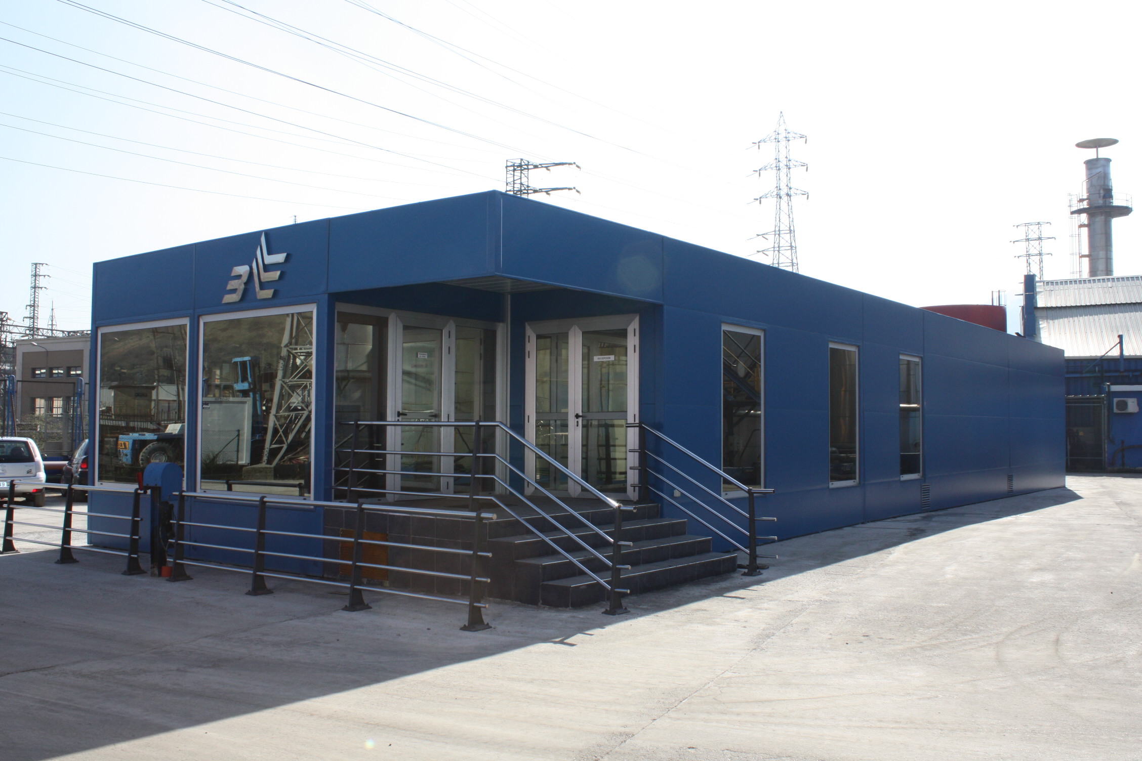 5 RAZONES PARA INSTALAR OFICINAS MODULARES - Etxekit | Soluciones Modulares